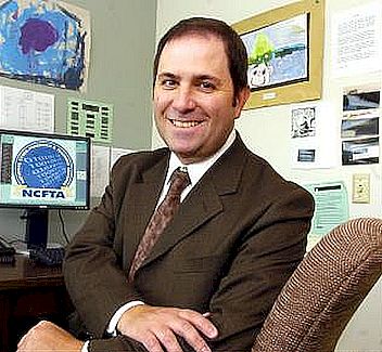 May 25, 2022 - Sussmann trial: Day 8 - Retired FBI Agent Tom Grasso ...